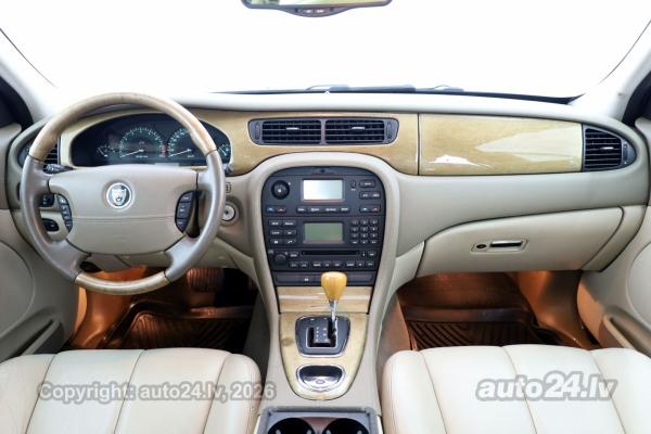 Jaguar S-Type 2003 Tallina vietnē Zaļš Jaguar S-Type 2003 Tallina, ar dzinēja tilpumu 2.50 L un nobraukumu 277 tūkst. km par 1999 €, foto 6 vietnē AUTOMOTO.COM.LV