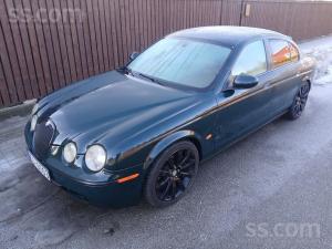 Zaļš Jaguar S-Type 2005 Liepāja, ar dzinēja tilpumu 2.70 L un nobraukumu 290 tūkst. km par 2750 €, foto  vietnē AUTOMOTO.COM.LV