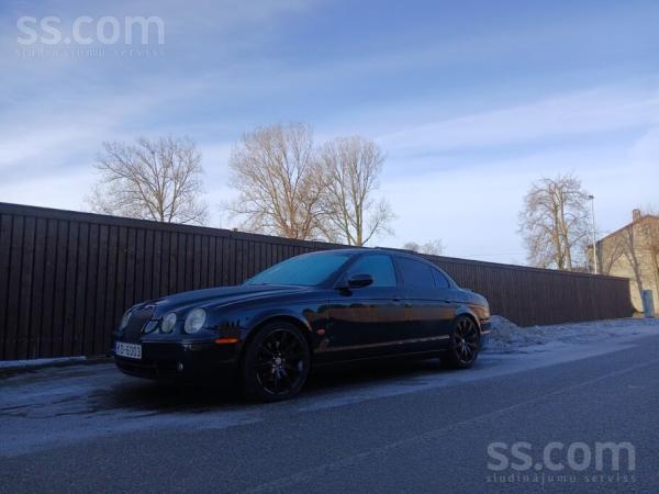 Green Jaguar S-Type 2005 in Liepaja, with an engine capacity of 2.70 L and mileage of 290 thousand km for 2750 €, photo 3 on AUTOMOTO.COM.LV