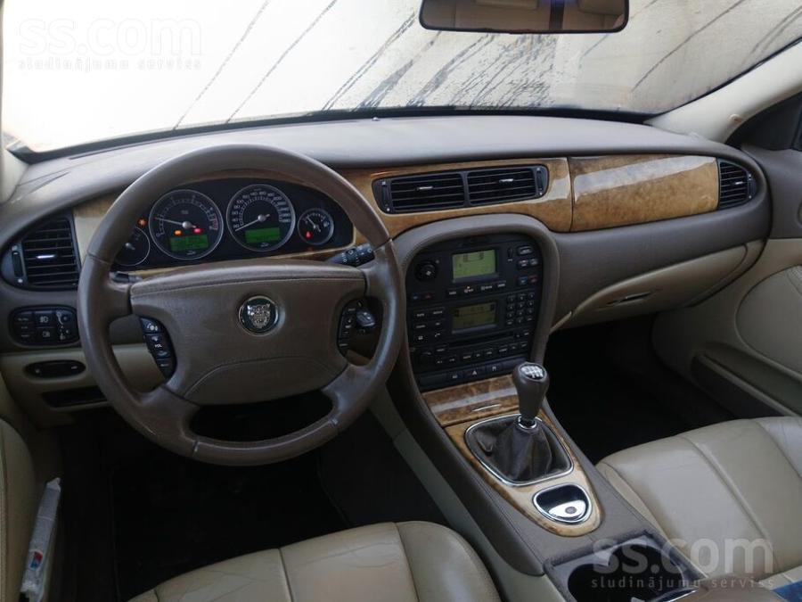 Zaļš Jaguar S-Type 2005 Liepāja, ar dzinēja tilpumu 2.70 L un nobraukumu 290 tūkst. km par 2150 €, foto 10 vietnē AUTOMOTO.COM.LV