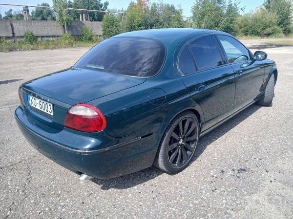Зеленый Ягуар С-Тайп 2005 в Лиепая, объемом двигателя 2.70 л и пробегом 290 тыс. км за 1990 €, фото 4 на AUTOMOTO.COM.LV