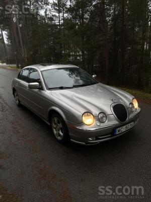 Grey Jaguar S-Type 1999 in Riga, with an engine capacity of 3.00 L and mileage of 260 thousand km for 1700 €, photo 2 on AUTOMOTO.COM.LV