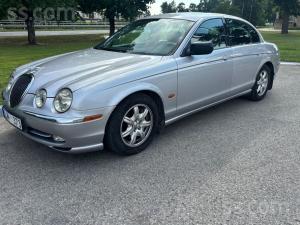 Pelēks Jaguar S-Type 2000 Rīga, ar dzinēja tilpumu 4.00 L un nobraukumu 193 tūkst. km par 3700 €, foto 4 vietnē AUTOMOTO.COM.LV