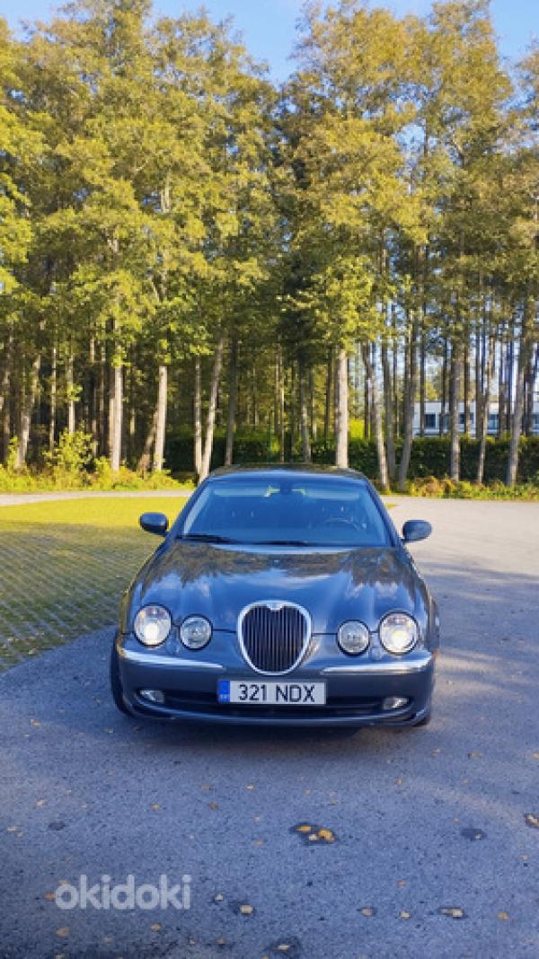 Grey Jaguar S-Type 2003 in Tallinn, with an engine capacity of 3.00 L and mileage of 261 thousand km for 4333 €, photo 2 on AUTOMOTO.COM.LV