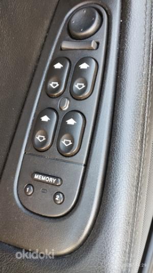 Pelēks Jaguar S-Type 2003 Tallina, ar dzinēja tilpumu 3.00 L un nobraukumu 261 tūkst. km par 4333 €, foto 14 vietnē AUTOMOTO.COM.LV