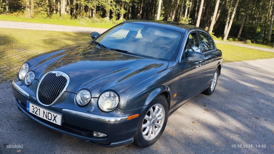 Pelēks Jaguar S-Type 2003 Tallina, ar dzinēja tilpumu 3.00 L un nobraukumu 261 tūkst. km par 4333 €, foto 16 vietnē AUTOMOTO.COM.LV