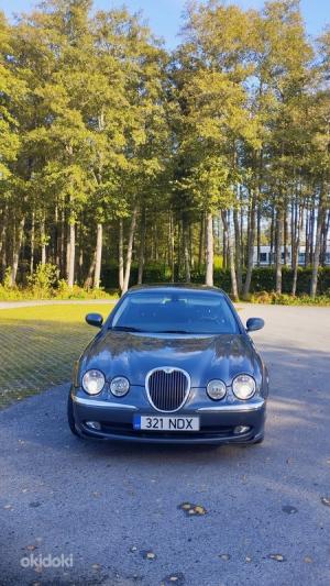Pelēks Jaguar S-Type 2003 Tallina, ar dzinēja tilpumu 3.00 L un nobraukumu 261 tūkst. km par 4333 €, foto 17 vietnē AUTOMOTO.COM.LV