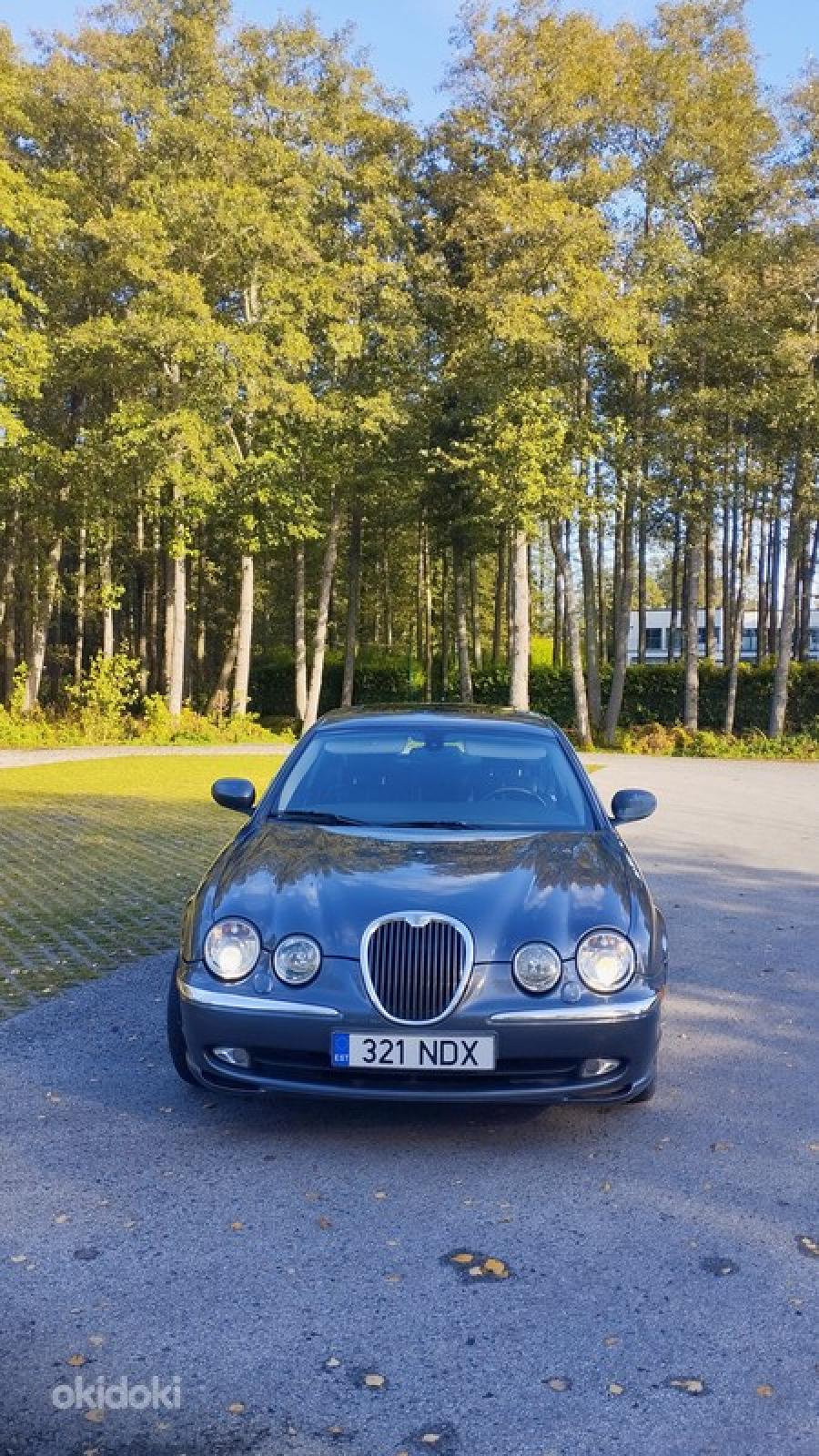 Pelēks Jaguar S-Type 2003 Tallina, ar dzinēja tilpumu 3.00 L un nobraukumu 261 tūkst. km par 4333 €, foto 17 vietnē AUTOMOTO.COM.LV