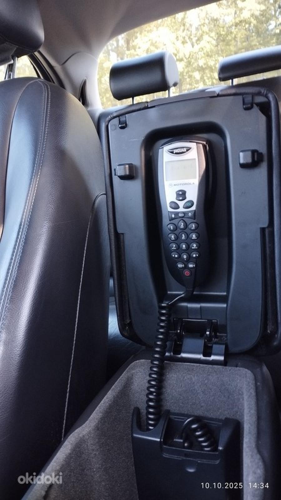 Pelēks Jaguar S-Type 2003 Tallina, ar dzinēja tilpumu 3.00 L un nobraukumu 261 tūkst. km par 4333 €, foto 18 vietnē AUTOMOTO.COM.LV