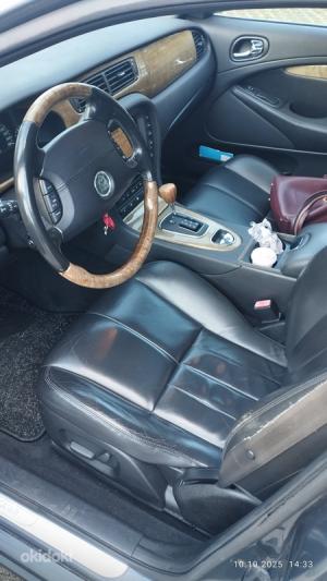 Pelēks Jaguar S-Type 2003 Tallina, ar dzinēja tilpumu 3.00 L un nobraukumu 261 tūkst. km par 4333 €, foto 21 vietnē AUTOMOTO.COM.LV