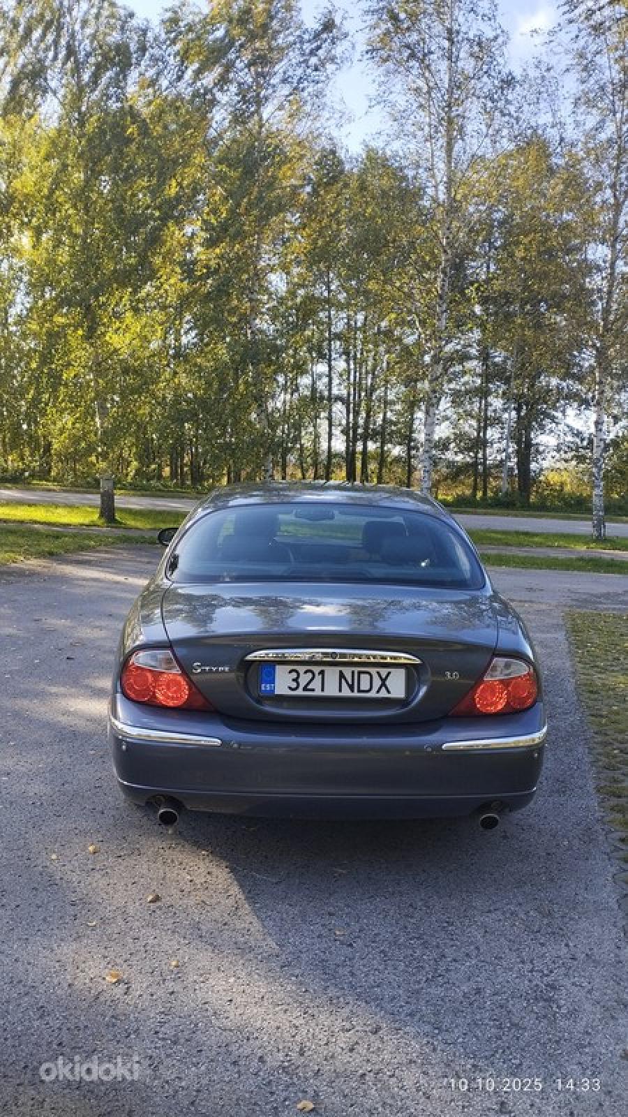 Pelēks Jaguar S-Type 2003 Tallina, ar dzinēja tilpumu 3.00 L un nobraukumu 261 tūkst. km par 4333 €, foto 25 vietnē AUTOMOTO.COM.LV