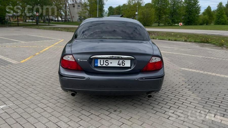 Grey Jaguar S-Type 2003 in Jelgava, with an engine capacity of 3.00 L and mileage of 205 thousand km for 5500 €, photo 3 on AUTOMOTO.COM.LV
