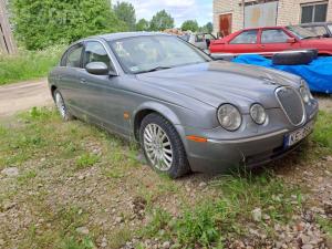 Grey Jaguar S-Type 2004 in Riga, with an engine capacity of 2.70 L and mileage of 320 thousand km for 800 €, photo 3 on AUTOMOTO.COM.LV