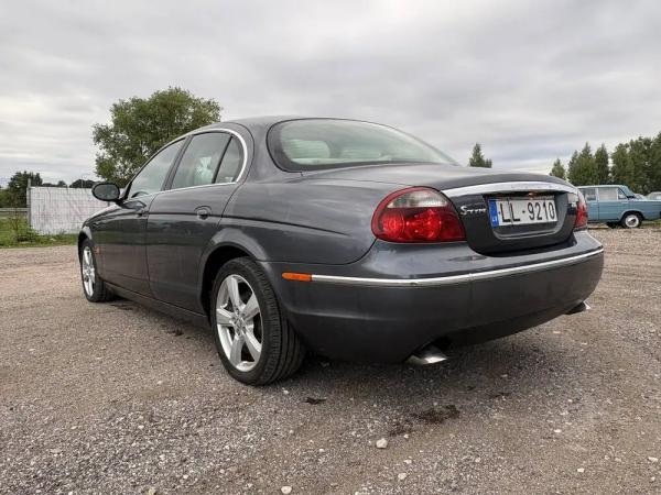 Grey Jaguar S-Type 2004 in Daugavpils, with an engine capacity of 2.70 L and mileage of 348 thousand km for 2950 €, photo 3 on AUTOMOTO.COM.LV