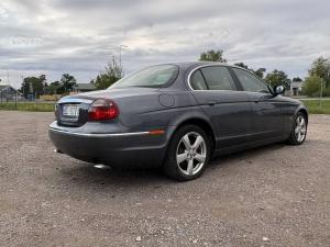Grey Jaguar S-Type 2004 in Daugavpils, with an engine capacity of 2.70 L and mileage of 348 thousand km for 2950 €, photo 6 on AUTOMOTO.COM.LV