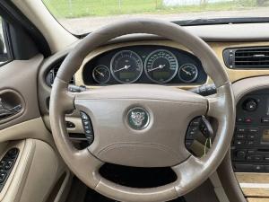 Grey Jaguar S-Type 2004 in Daugavpils, with an engine capacity of 2.70 L and mileage of 348 thousand km for 2950 €, photo 13 on AUTOMOTO.COM.LV