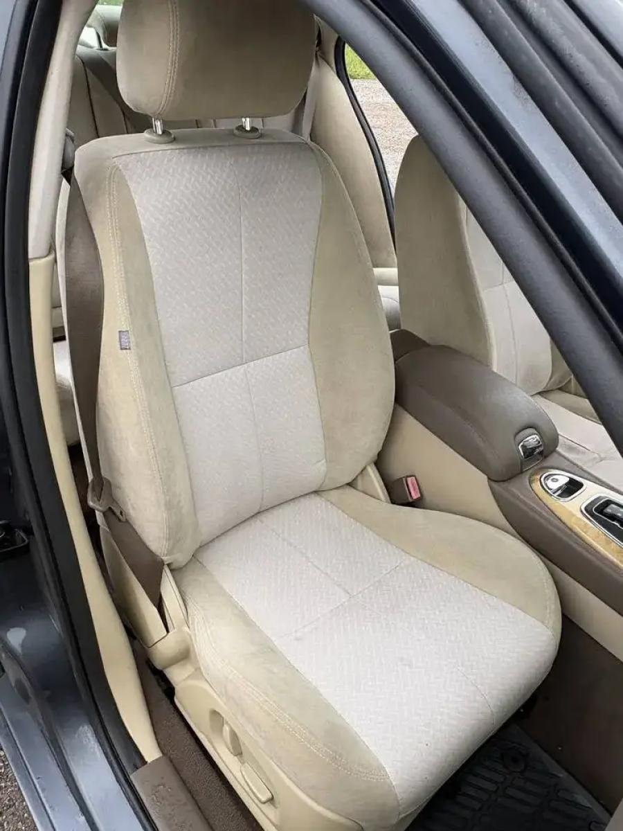 Grey Jaguar S-Type 2004 in Daugavpils, with an engine capacity of 2.70 L and mileage of 348 thousand km for 2950 €, photo 24 on AUTOMOTO.COM.LV