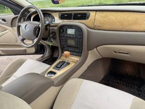 Grey Jaguar S-Type 2004 in Daugavpils, with an engine capacity of 2.70 L and mileage of 348 thousand km for 2950 €, photo 25 on AUTOMOTO.COM.LV