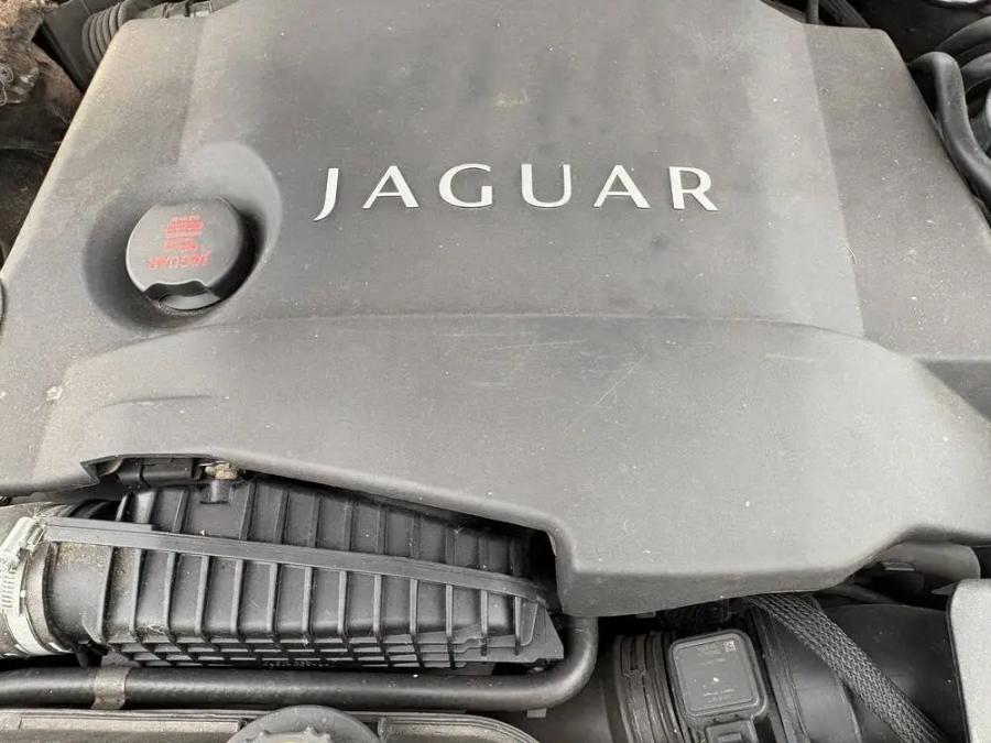 Grey Jaguar S-Type 2004 in Daugavpils, with an engine capacity of 2.70 L and mileage of 348 thousand km for 2950 €, photo 28 on AUTOMOTO.COM.LV