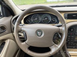 Grey Jaguar S-Type 2004 in Daugavpils, with an engine capacity of 2.70 L and mileage of 348 thousand km for 2950 €, photo 13 on AUTOMOTO.COM.LV