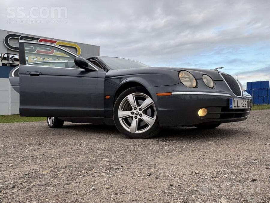 Grey Jaguar S-Type 2004 in Daugavpils, with an engine capacity of 2.70 L and mileage of 348 thousand km for 2950 €, photo 31 on AUTOMOTO.COM.LV