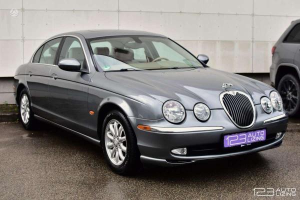 Grey Jaguar S-Type 2004 in Kretinga, with an engine capacity of 3.00 L and mileage of 202 thousand km for 3450 €, photo 5 on AUTOMOTO.COM.LV