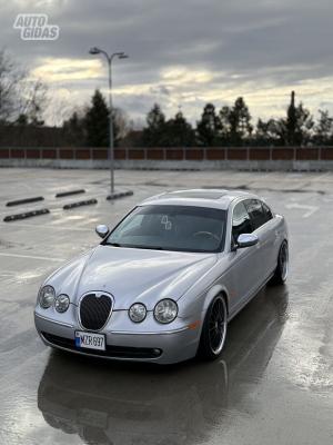 Pelēks Jaguar S-Type 2005 Kauņa, ar dzinēja tilpumu 2.70 L un nobraukumu 268 tūkst. km par 4000 €, foto 3 vietnē AUTOMOTO.COM.LV