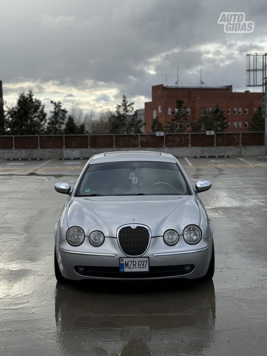 Pelēks Jaguar S-Type 2005 Kauņa, ar dzinēja tilpumu 2.70 L un nobraukumu 268 tūkst. km par 4000 €, foto 11 vietnē AUTOMOTO.COM.LV