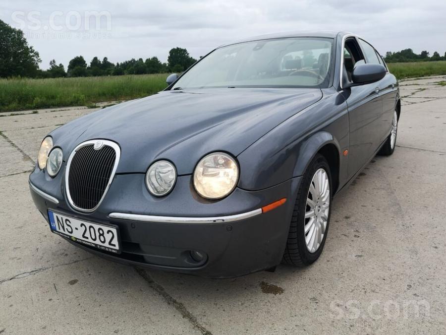Pelēks Jaguar S-Type 2005 Rīga, ar dzinēja tilpumu 2.70 L un nobraukumu 0 tūkst. km par 2590 €, foto 1 vietnē AUTOMOTO.COM.LV