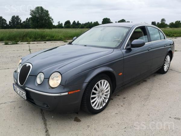 Grey Jaguar S-Type 2005 in Riga, with an engine capacity of 2.70 L and mileage of 0 thousand km for 2590 €, photo 2 on AUTOMOTO.COM.LV