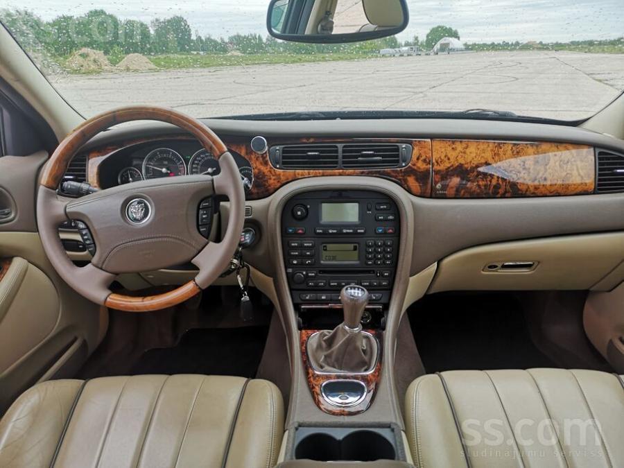 Pelēks Jaguar S-Type 2005 Rīga, ar dzinēja tilpumu 2.70 L un nobraukumu 0 tūkst. km par 2590 €, foto 15 vietnē AUTOMOTO.COM.LV