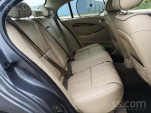 Pelēks Jaguar S-Type 2005 Rīga, ar dzinēja tilpumu 2.70 L un nobraukumu 0 tūkst. km par 2590 €, foto 18 vietnē AUTOMOTO.COM.LV