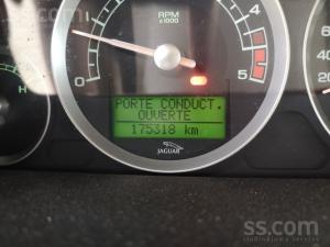Pelēks Jaguar S-Type 2005 Rīga, ar dzinēja tilpumu 2.70 L un nobraukumu 0 tūkst. km par 2590 €, foto 22 vietnē AUTOMOTO.COM.LV