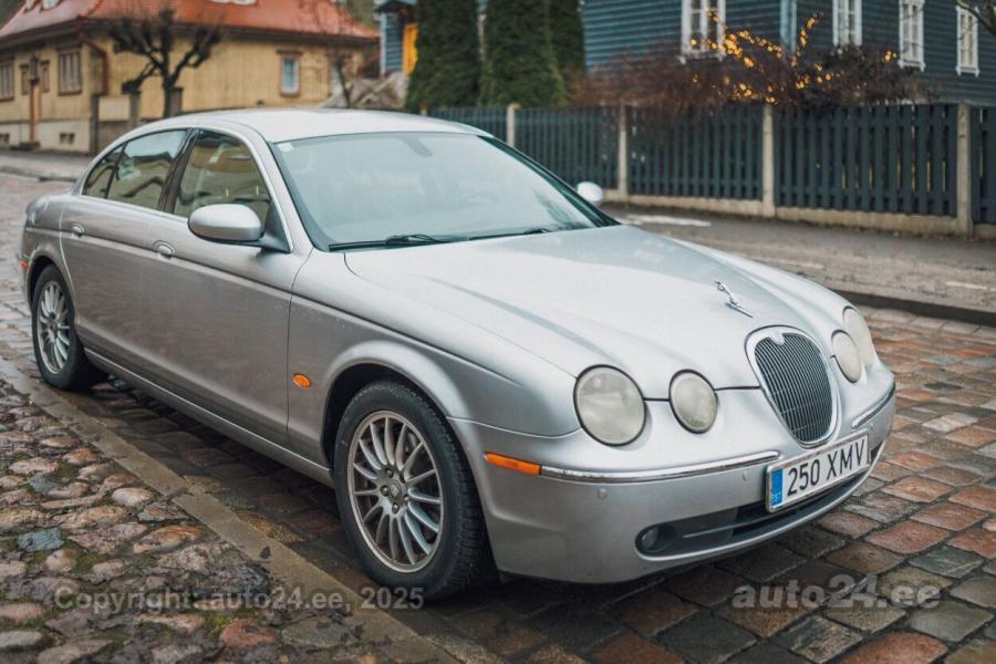 Grey Jaguar S-Type 2006 in Tallinn, with an engine capacity of 2.70 L and mileage of 210 thousand km for 4200 €, photo 1 on AUTOMOTO.COM.LV