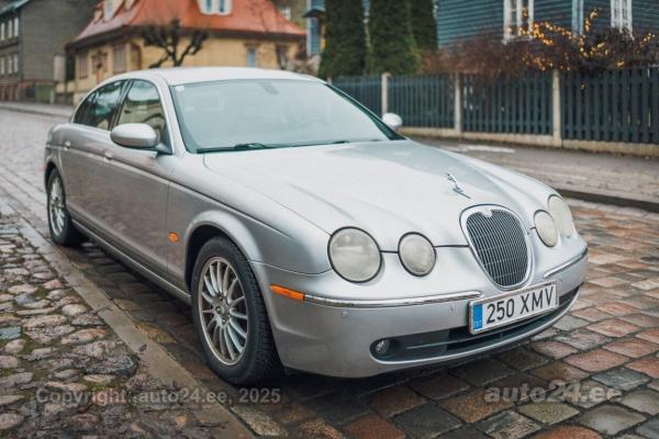 Pelēks Jaguar S-Type 2006 Tallina, ar dzinēja tilpumu 2.70 L un nobraukumu 210 tūkst. km par 4200 €, foto 2 vietnē AUTOMOTO.COM.LV