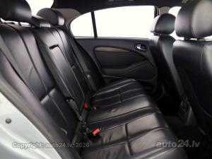 Grey Jaguar S-Type 2006 in Tallinn, with an engine capacity of 2.70 L and mileage of 362 thousand km for 1499 €, photo 8 on AUTOMOTO.COM.LV