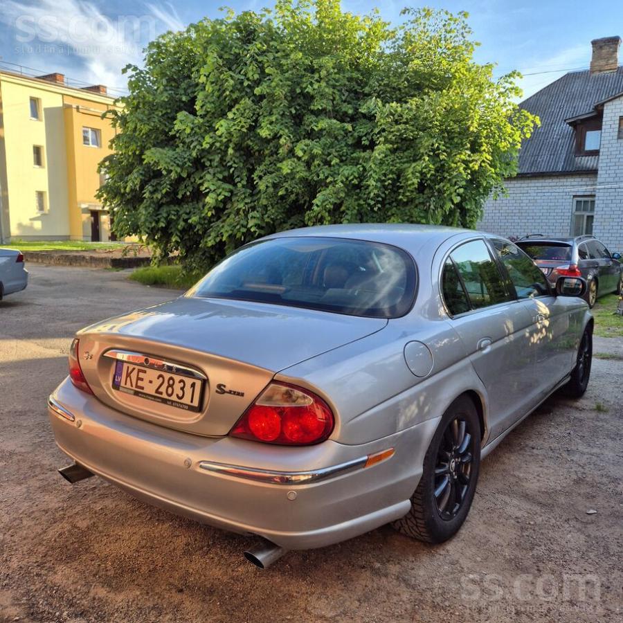 Jaguar S-Type 2000 in Bauska, with an engine capacity of 3.00 L and mileage of 352 thousand km for 2300 €, photo 6 on AUTOMOTO.COM.LV