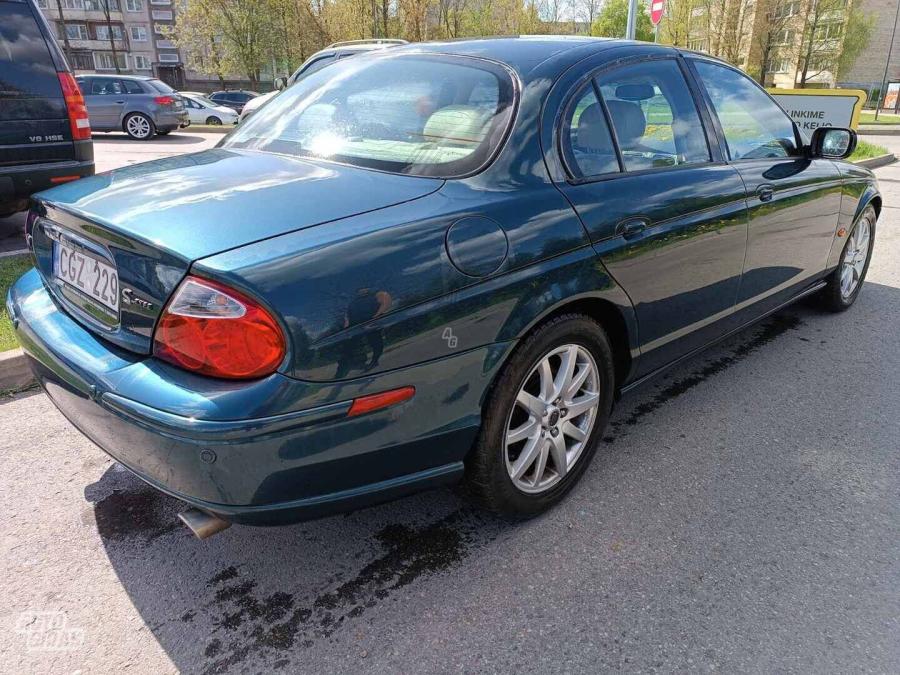 Jaguar S-Type 2002 Kauņa, ar dzinēja tilpumu 4.00 L un nobraukumu 100 tūkst. km par 900 €, foto 3 vietnē AUTOMOTO.COM.LV