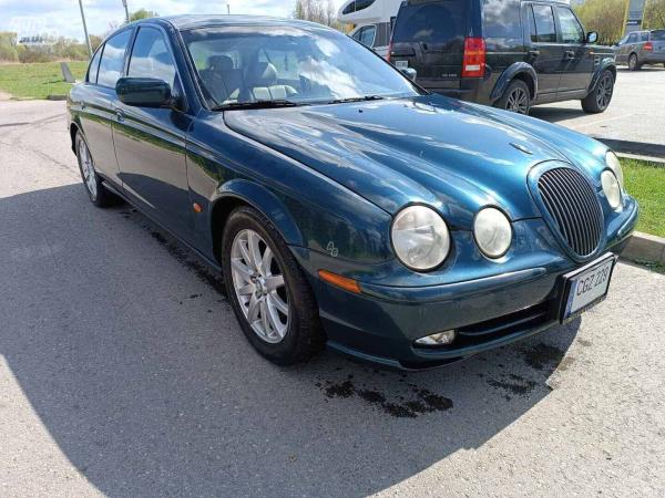 Jaguar S-Type 2002 Kauņa, ar dzinēja tilpumu 4.00 L un nobraukumu 100 tūkst. km par 900 €, foto 5 vietnē AUTOMOTO.COM.LV