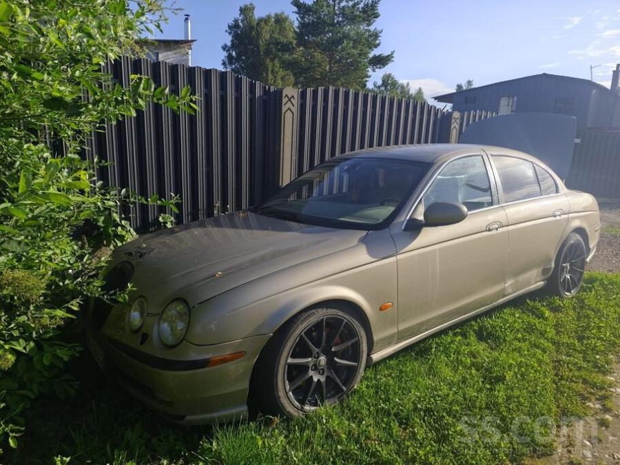 Jaguar S-Type 2002 in Riga, with an engine capacity of 3.00 L and mileage of 265 thousand km for 1800 €, photo 1 on AUTOMOTO.COM.LV