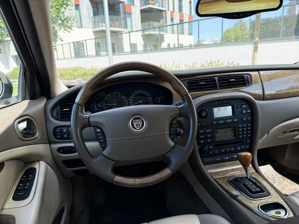 Jaguar S-Type 2003 Tallina, ar dzinēja tilpumu 2.50 L un nobraukumu 276 tūkst. km par 2200 €, foto 8 vietnē AUTOMOTO.COM.LV