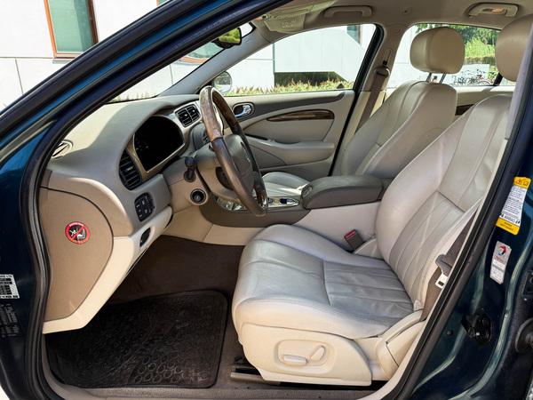 Jaguar S-Type 2003 Tallina, ar dzinēja tilpumu 2.50 L un nobraukumu 276 tūkst. km par 2200 €, foto 10 vietnē AUTOMOTO.COM.LV