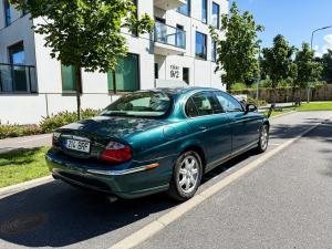 Jaguar S-Type 2003 in Tallinn, with an engine capacity of 2.50 L and mileage of 276 thousand km for 2200 €, photo 19 on AUTOMOTO.COM.LV