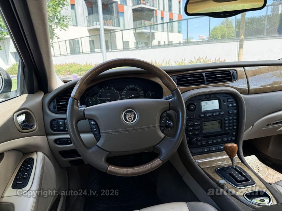 Ягуар С-Тайп 2003 в Таллин, объемом двигателя 2.50 л и пробегом 276 тыс. км за 2200 €, фото 9 на AUTOMOTO.COM.LV