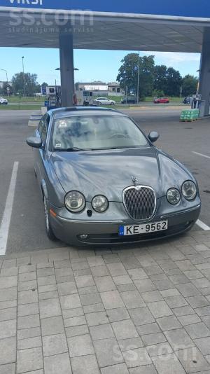 Jaguar S-Type 2004 Rīga, ar dzinēja tilpumu 2.70 L un nobraukumu 320 tūkst. km par 1200 €, foto  vietnē AUTOMOTO.COM.LV