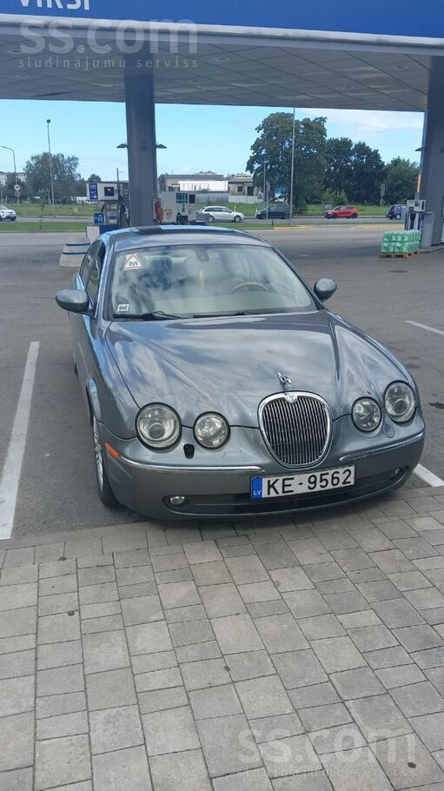 Jaguar S-Type 2004 in Riga, with an engine capacity of 2.70 L and mileage of 320 thousand km for 1200 €, photo 1 on AUTOMOTO.COM.LV