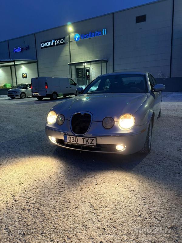 Jaguar S-Type 2005 in Tallinn, with an engine capacity of 2.70 L and mileage of 254 thousand km for 4200 €, photo 2 on AUTOMOTO.COM.LV