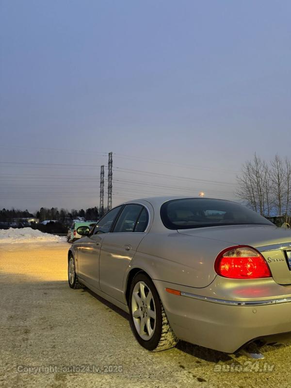 Jaguar S-Type 2005 in Tallinn, with an engine capacity of 2.70 L and mileage of 254 thousand km for 4200 €, photo 4 on AUTOMOTO.COM.LV