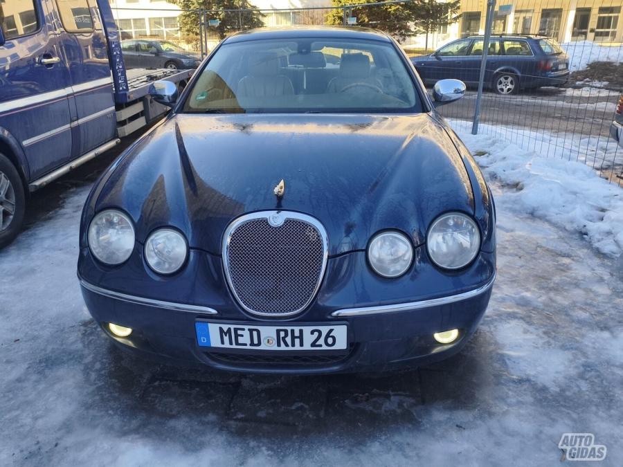 Jaguar S-Type 2007 in Vilnius, with an engine capacity of 2.70 L and mileage of 196 thousand km for 2550 €, photo 3 on AUTOMOTO.COM.LV