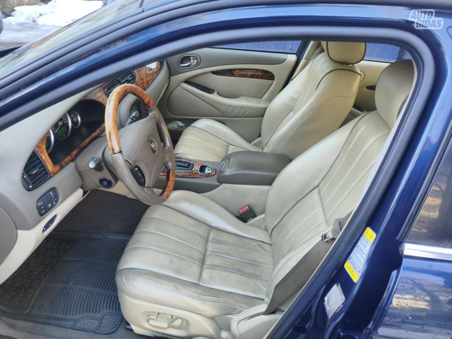 Jaguar S-Type 2007 in Vilnius, with an engine capacity of 2.70 L and mileage of 196 thousand km for 2550 €, photo 9 on AUTOMOTO.COM.LV